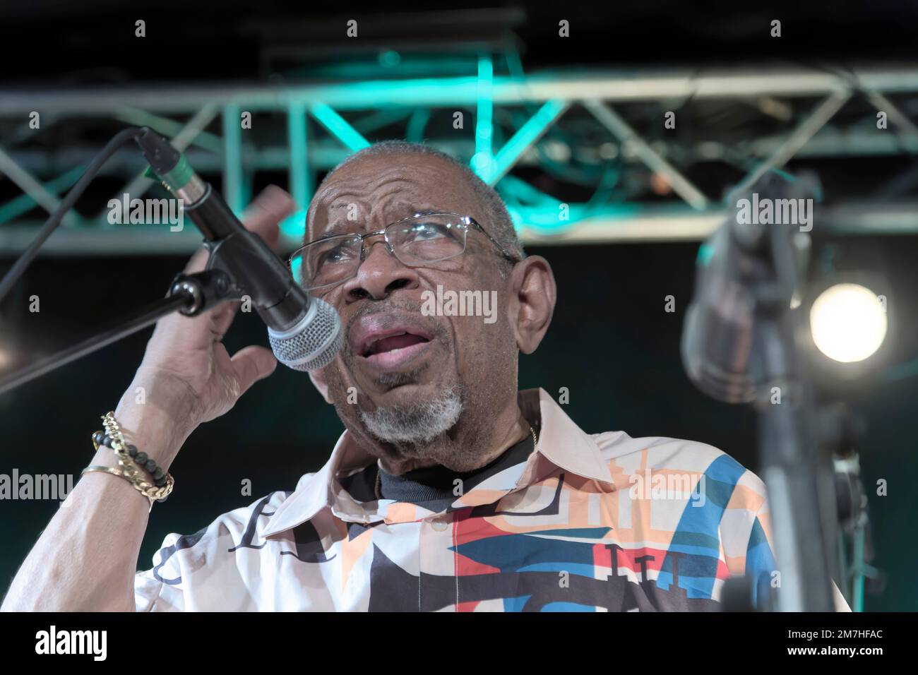 Paris, France. 29th Nov, 2022. Fred Wesley performs in concert at New ...