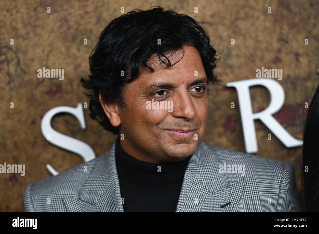 M. Night Shyamalan Stock Photo - Alamy