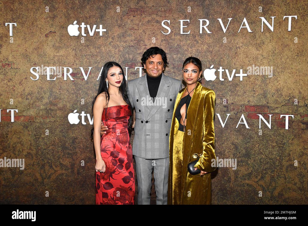 New York, USA. 09th Jan, 2023. M. Night Shyamalan, (c), and daughters ...