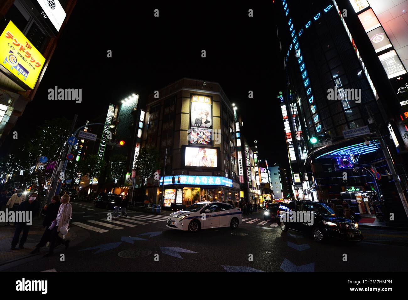 Kabukichō entertainment district at night. Shinjuku, Tokyo, Japan Stock ...