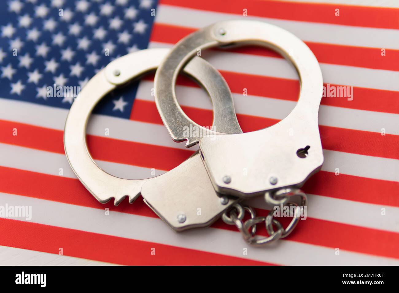 Prisoner in handcuffs u s hi-res stock photography and images - Alamy
