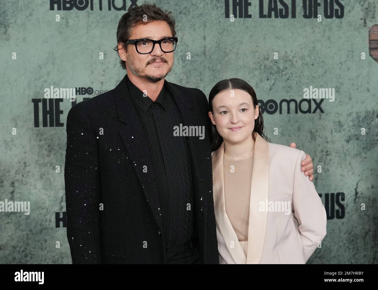 Bella ramsey pedro pascal hi-res stock photography and images - Alamy