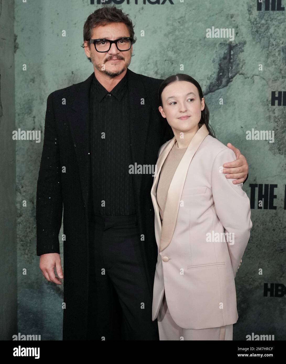 Bella ramsey pedro pascal hi-res stock photography and images - Alamy