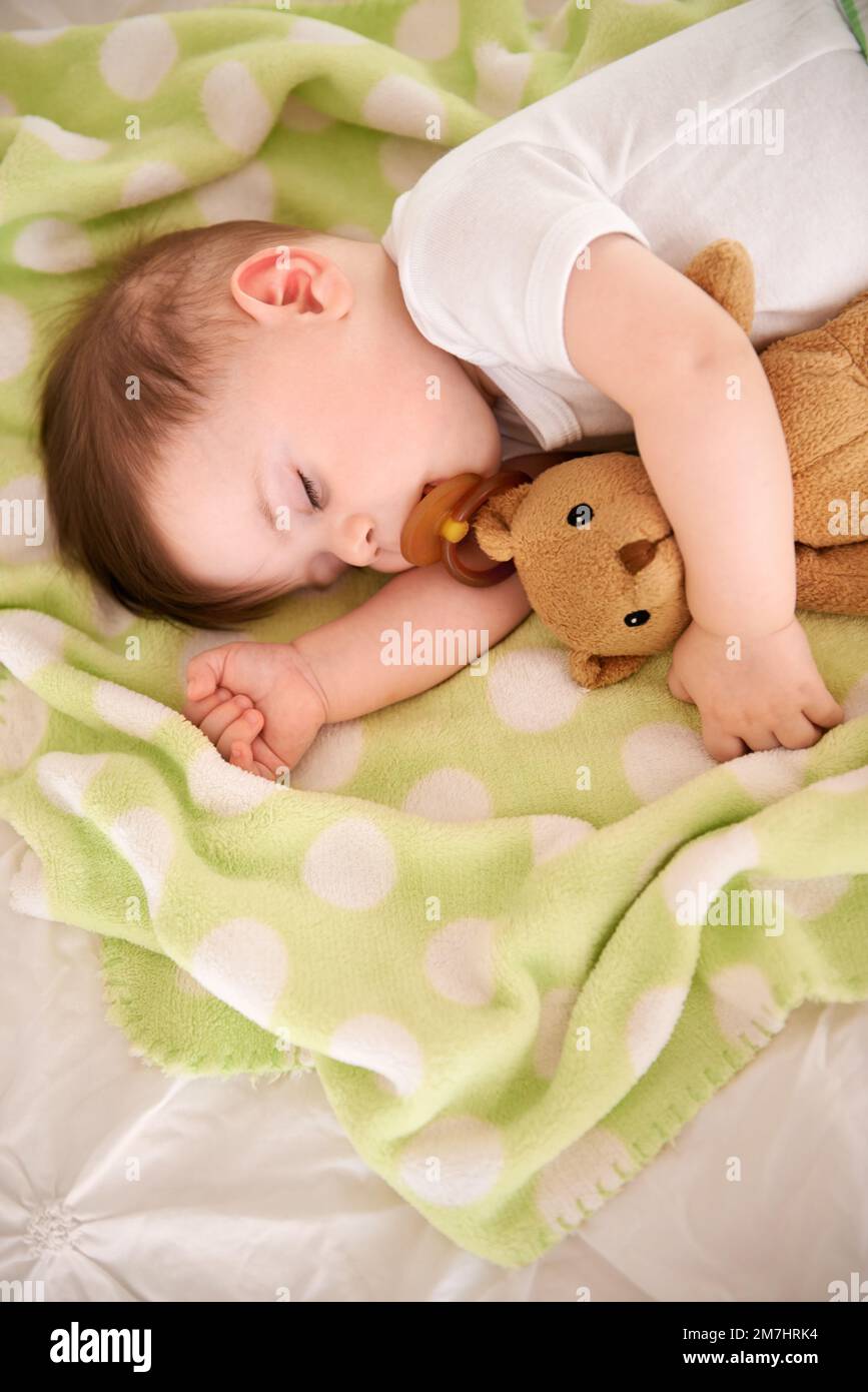 Children taking naps hi-res stock photography and images - Alamy