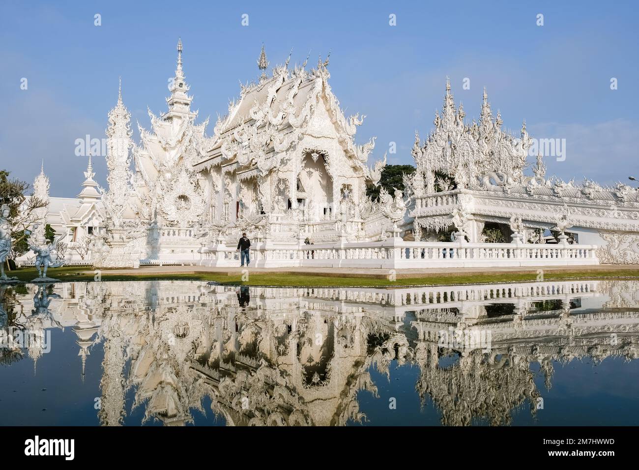 White temple Chiang Rai Thailand, Wat Rong Khun, aka The White Temple ...