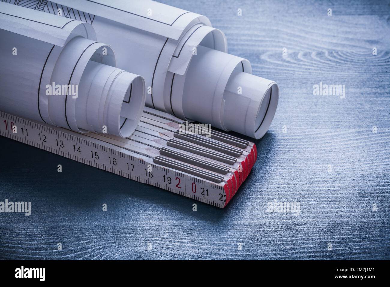 Roll up meter hi-res stock photography and images - Alamy