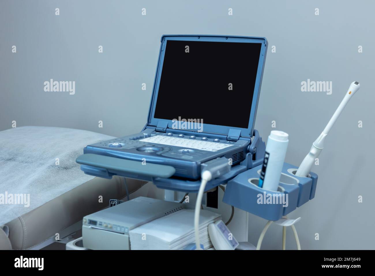 Medical equipment in a modern doctors office Stock Photo - Alamy