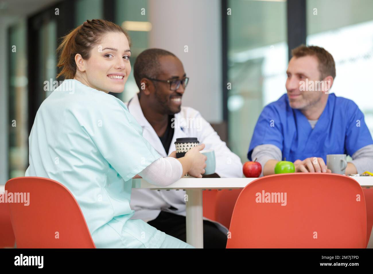 team of doctors during lunchbreak Stock Photo - Alamy team of doctors during lunchbreak Stock Photo - Alamy