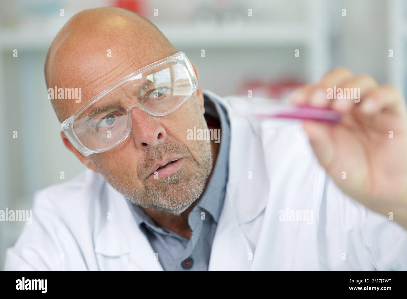 Senior specific hi-res stock photography and images - Alamy