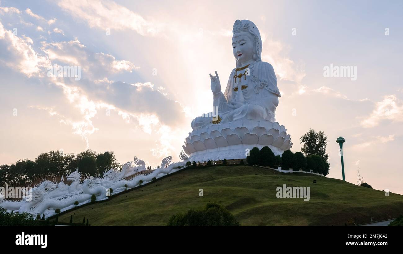 Wat huay pla kang temple a chiangrai hi-res stock photography and ...