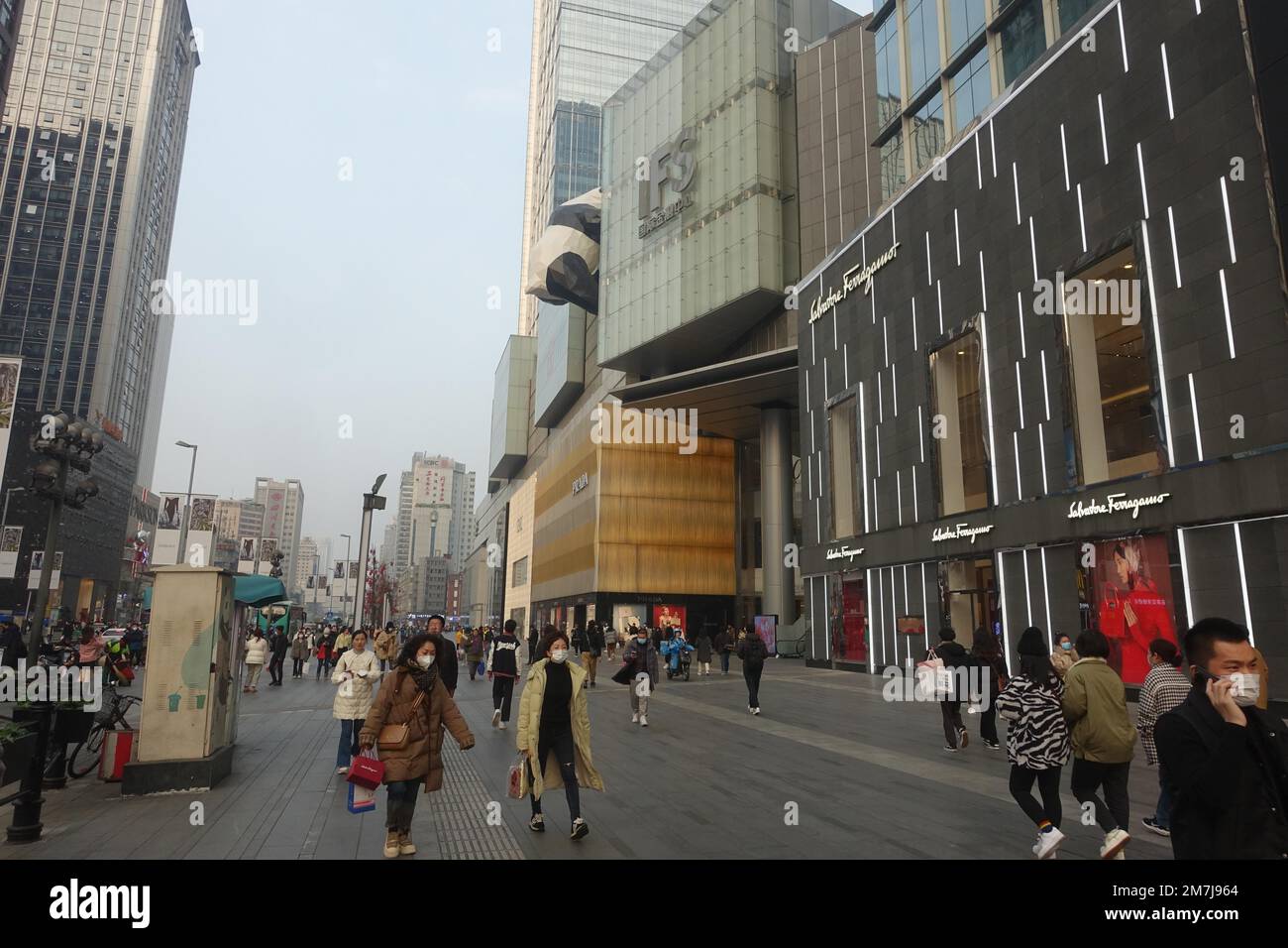Hustling and bustling resume in Chengdu City, southwest China's Sichuan ...