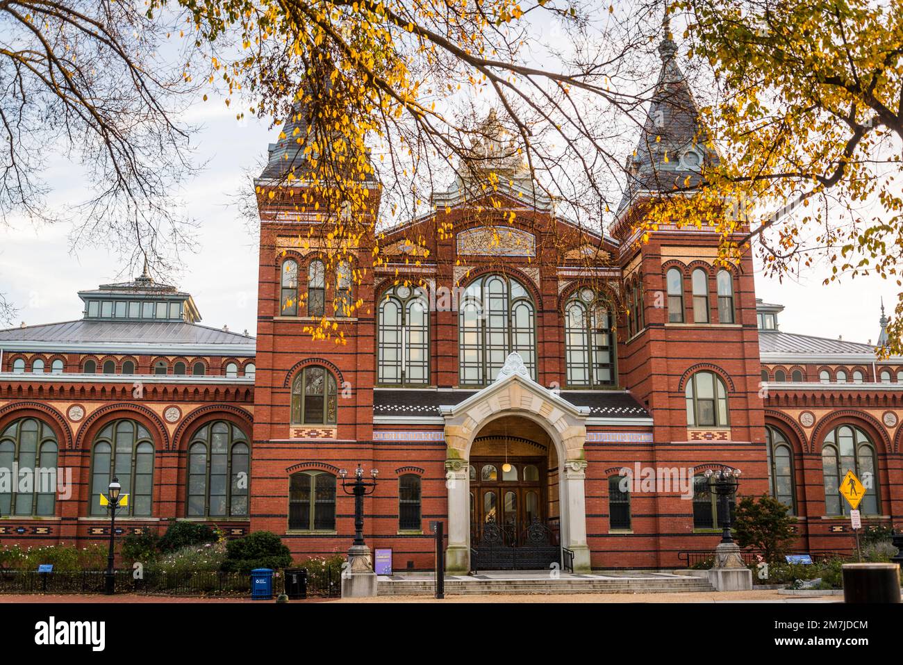 Arts and Industries Building, the second oldest (after The Castle) of ...