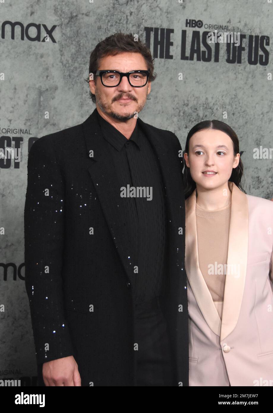 Bella ramsey pedro pascal hi-res stock photography and images - Alamy