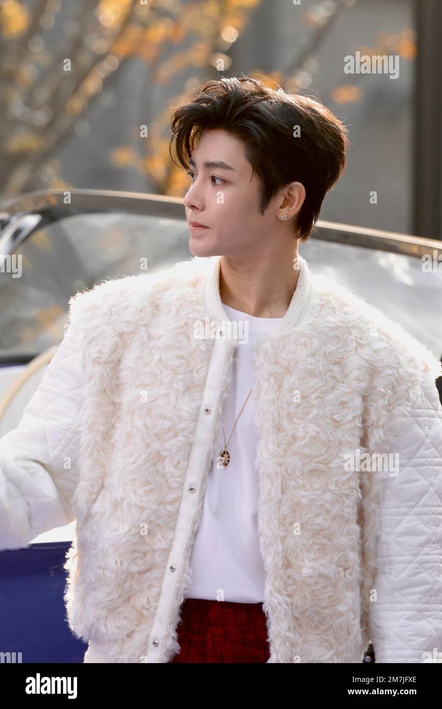 Chinese actor and singer Hou Minghao attended the DIOR X ERL activity ...