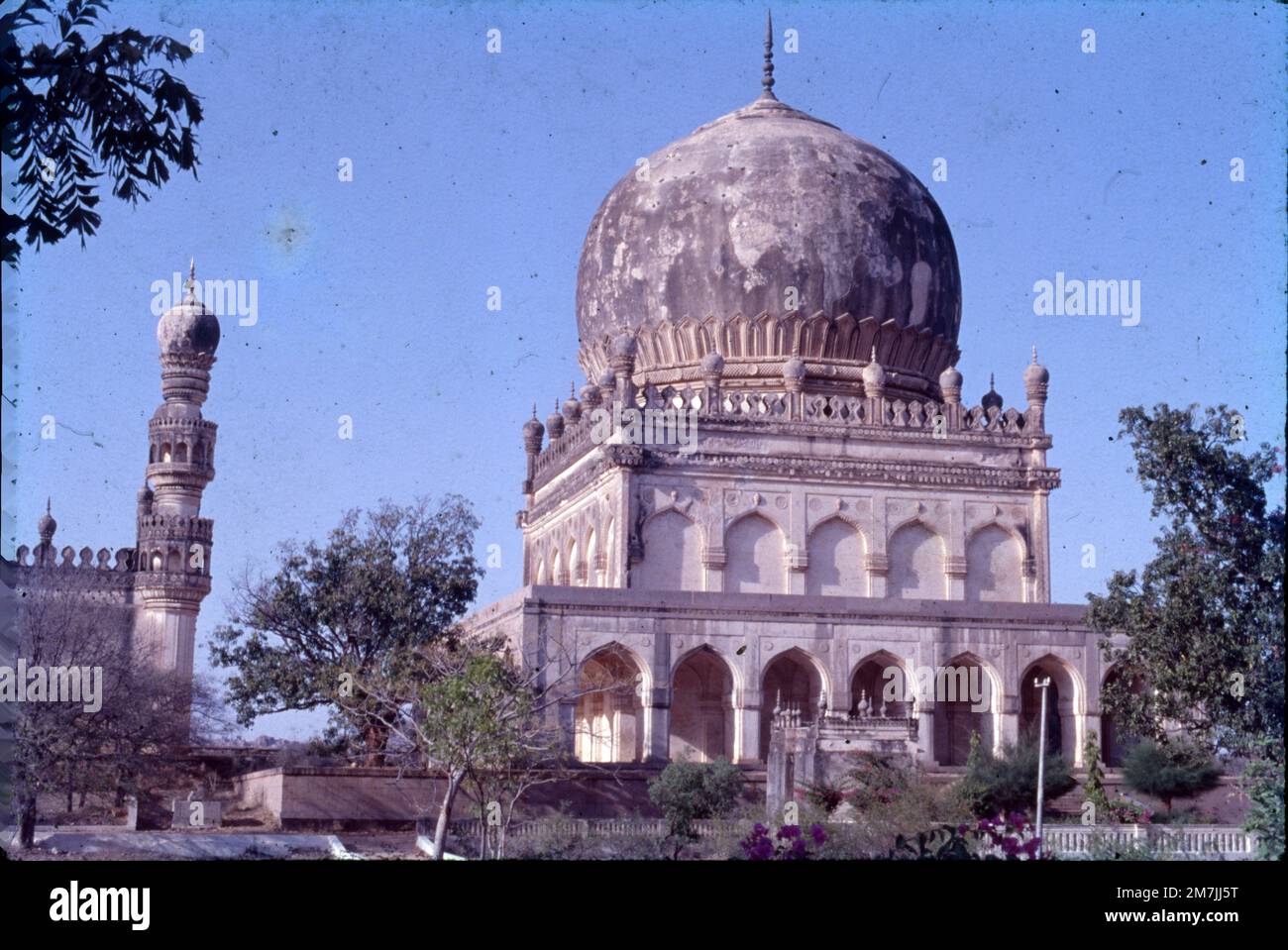 Qutub Shahi Dynasty The Qutub Shahi Tombs, Located In Hyderabad,