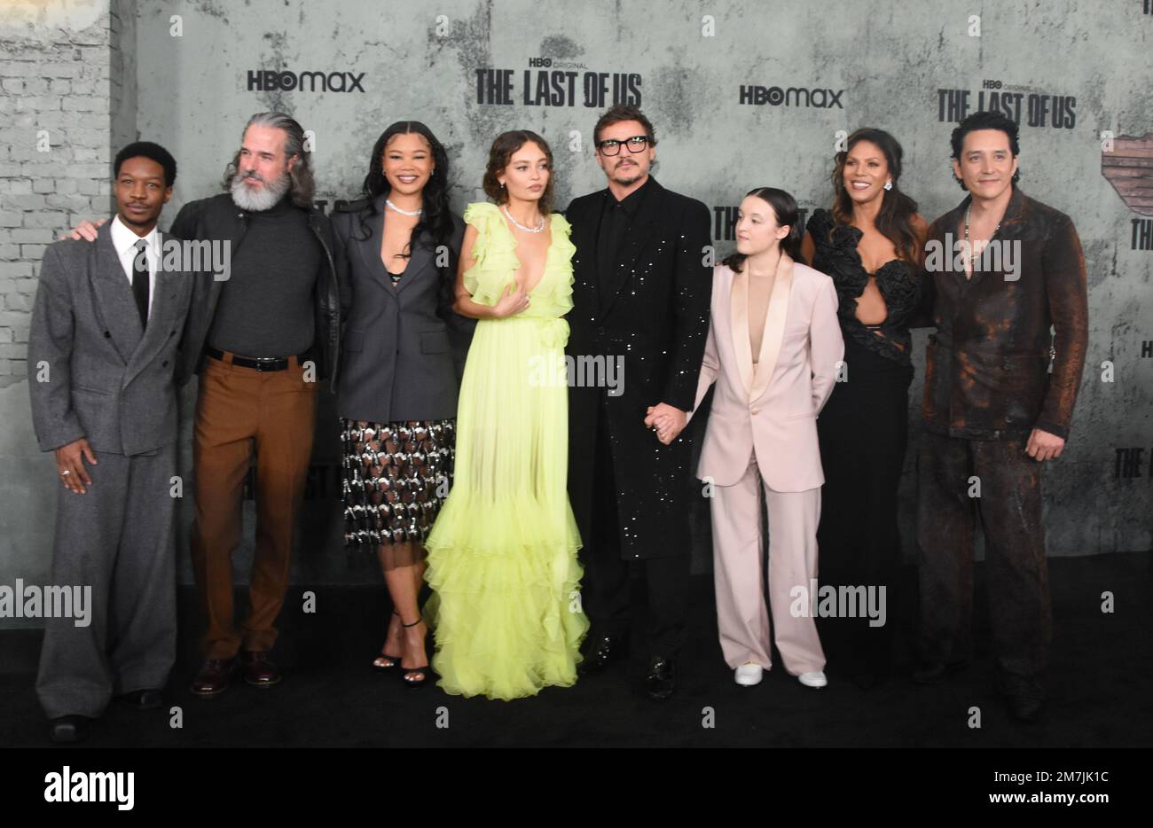 Bella ramsey pedro pascal hi-res stock photography and images - Alamy