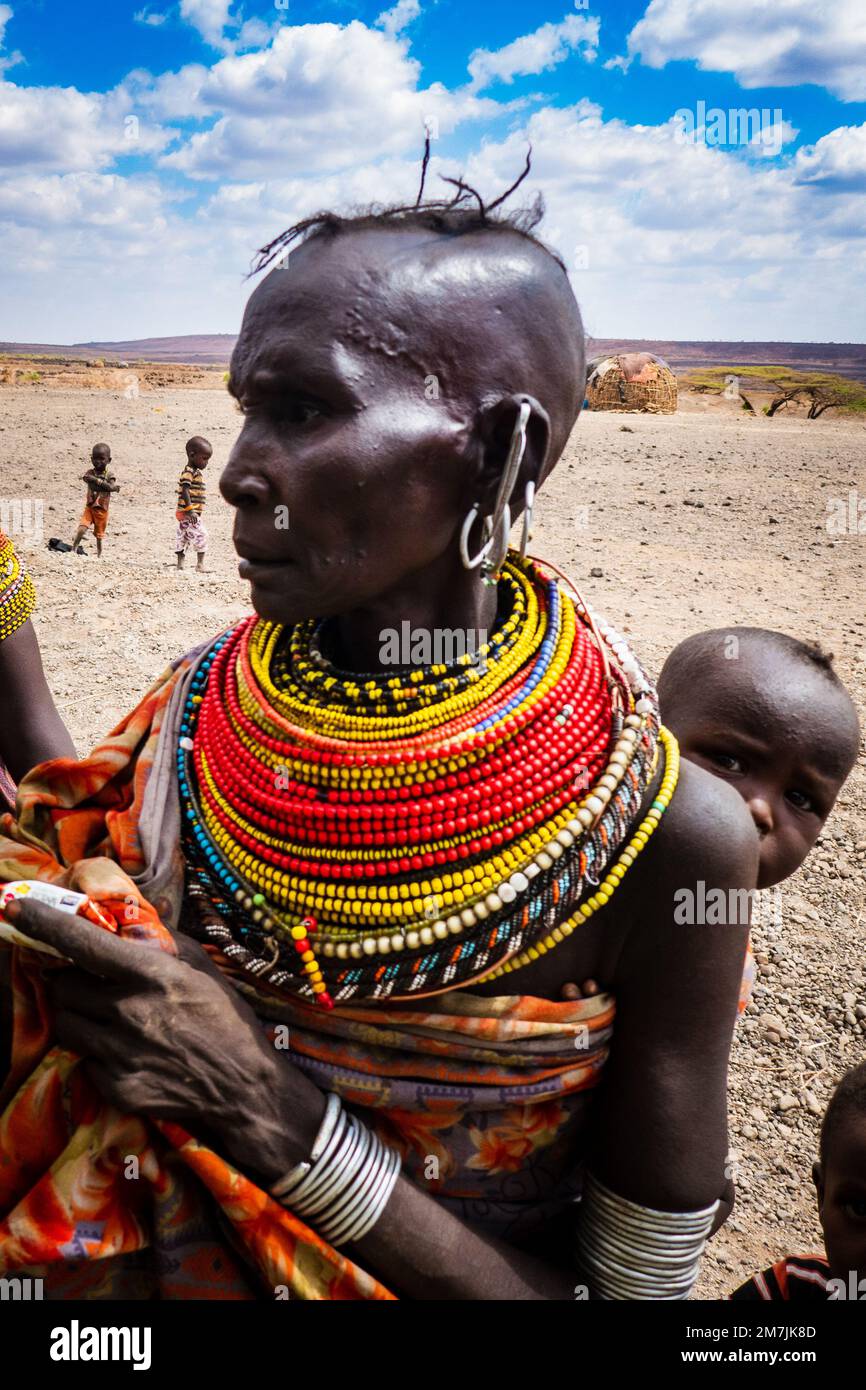 El Molo waman with a child at Turkana Kenya Stock Photo - Alamy