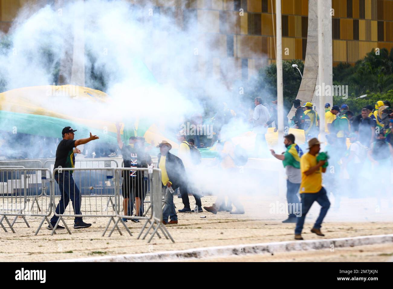 Brasilia 2023 protest hi-res stock photography and images - Alamy