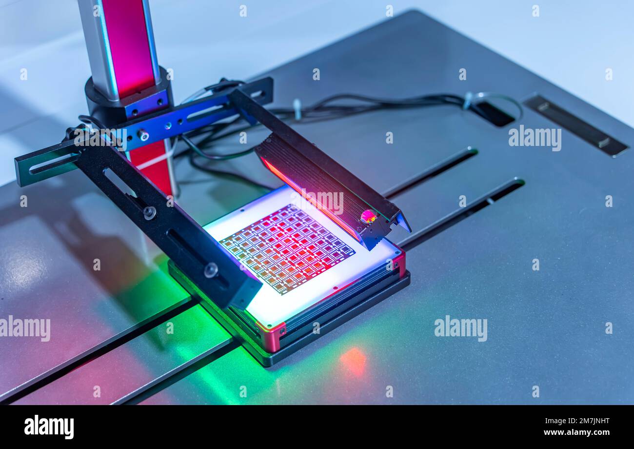 automatic robot vision sensor camera system in intellegence pcb factory ...