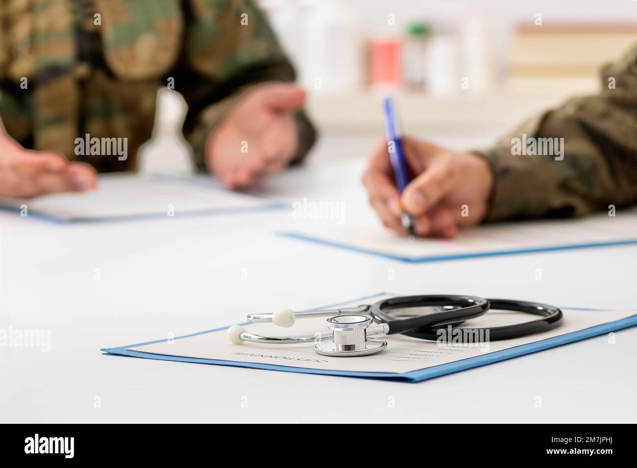 Military doctor stethoscope hi-res stock photography and images - Alamy