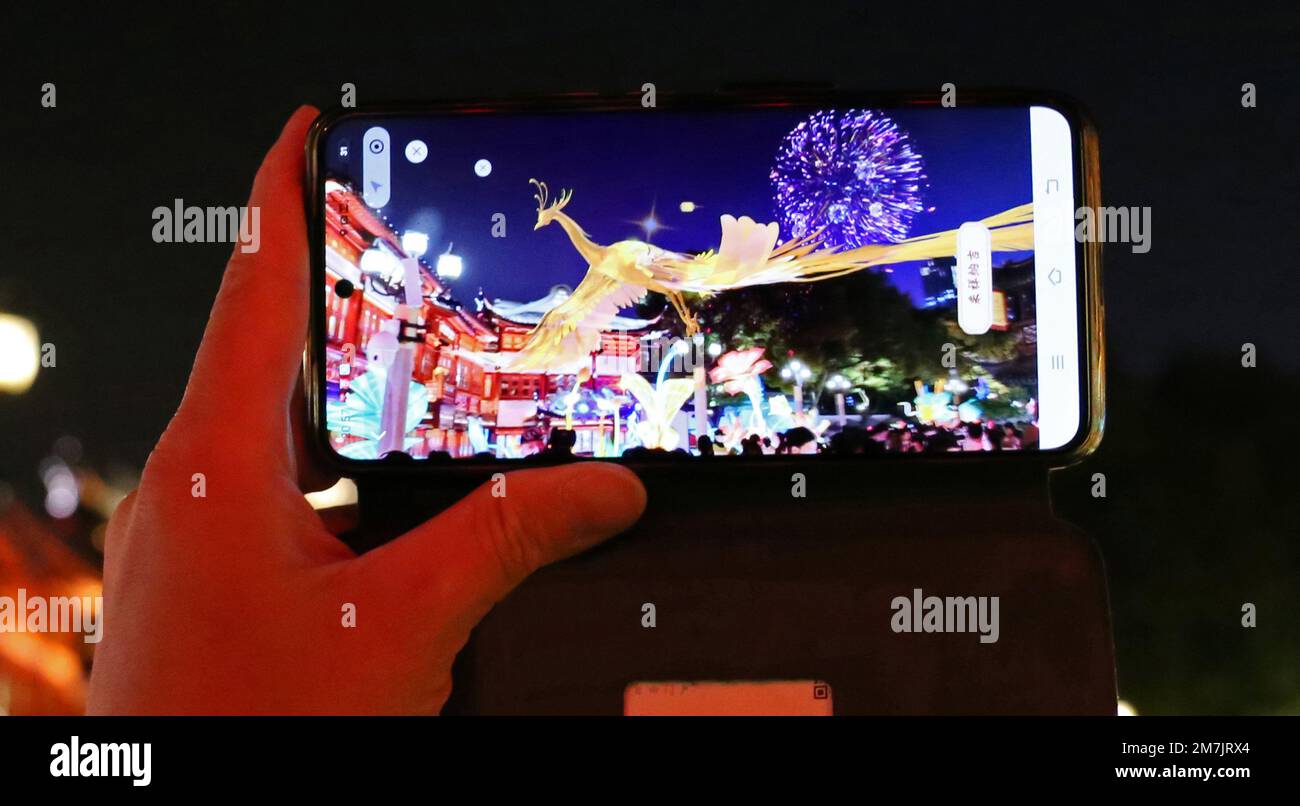 SHANGHAI, CHINA - JANUARY 7, 2023 - Visitors experience the traditional ...