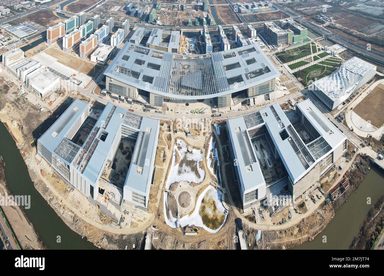 HANGZHOU, CHINA - JANUARY 10, 2023 - An aerial view shows the ...