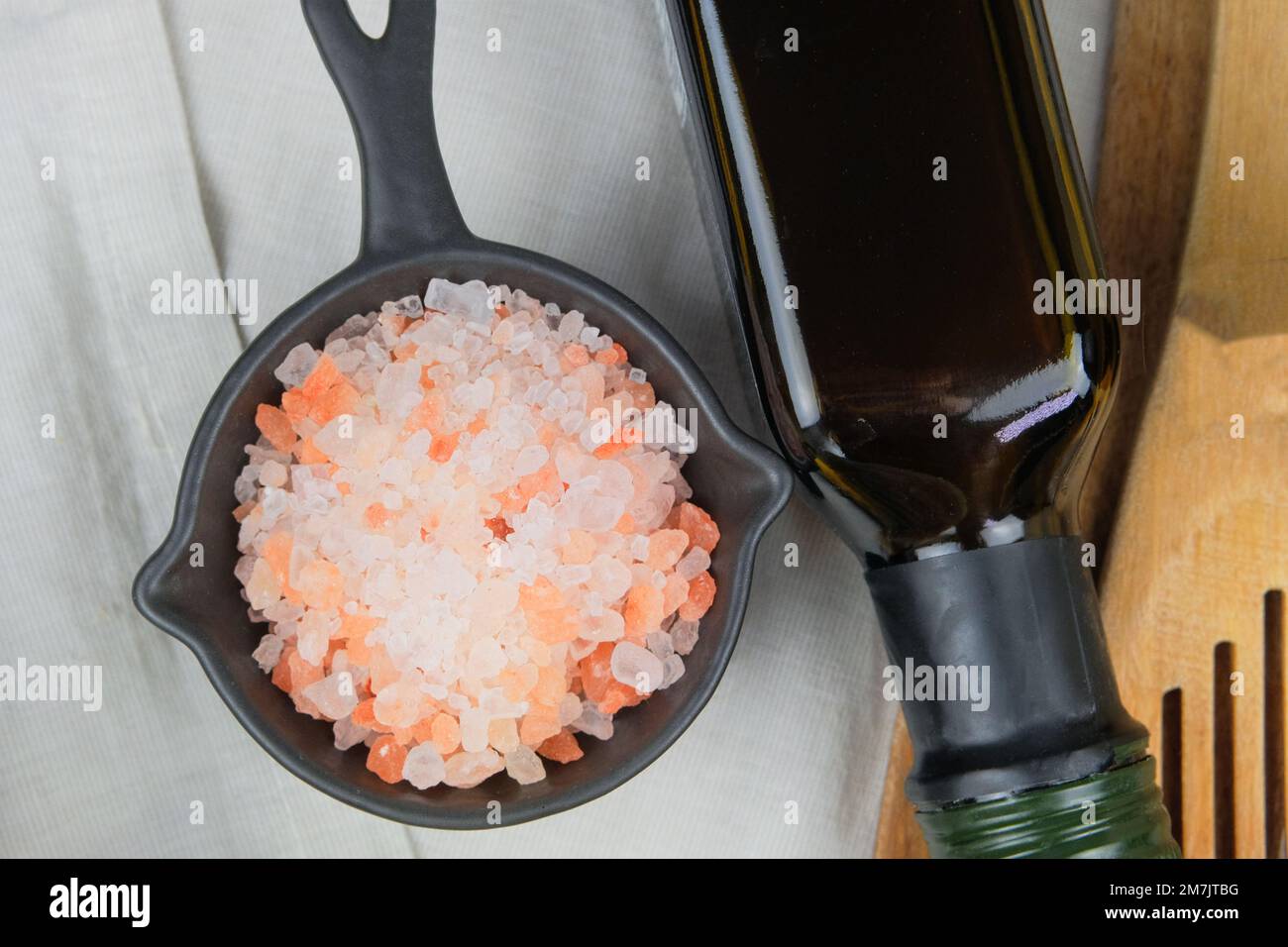 Himalayan pink salt set hi-res stock photography and images - Alamy