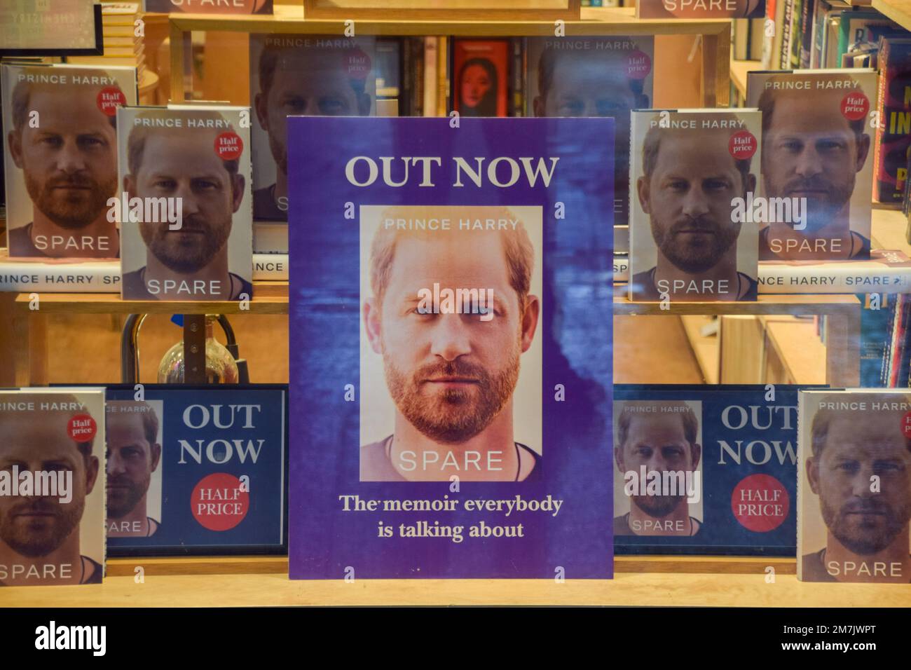 London, UK. 10th January 2023. A bookstore in Central London displays ...