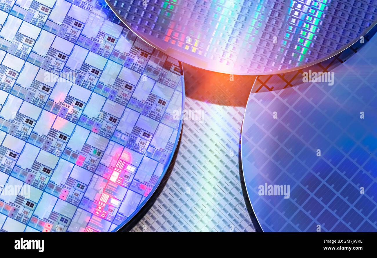 Semiconductor chip manufacturing hi-res stock photography and images ...