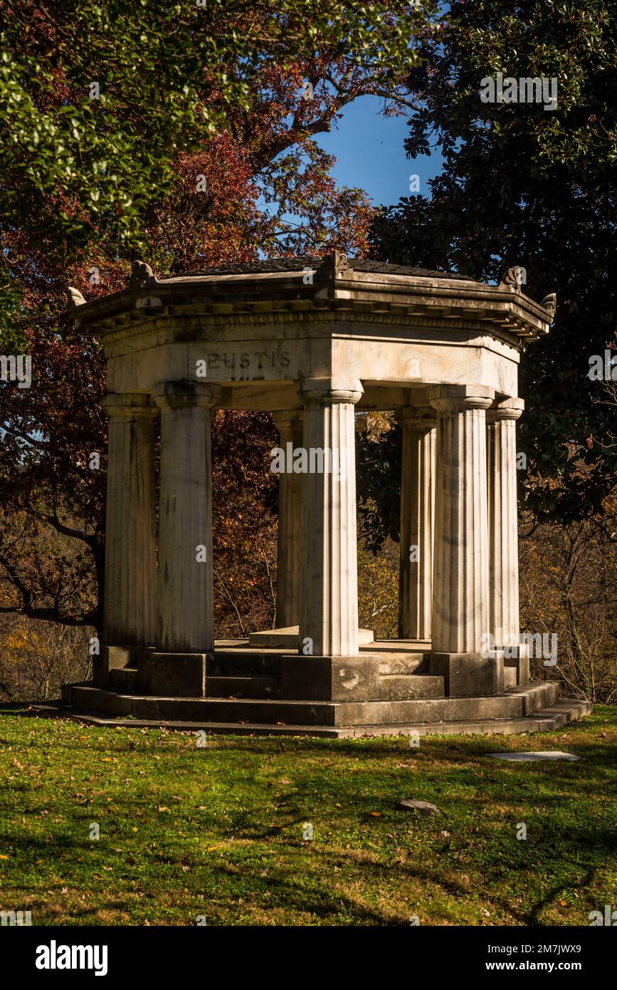 Neo-classical round pavilion, Oak Hill Cemetery, a historic cemetery in ...
