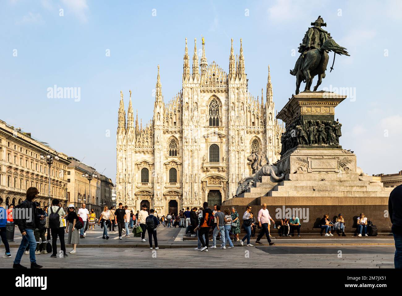 Milan Cathedral, Duomo di Milano, Gothic-style cathedral, heart of ...