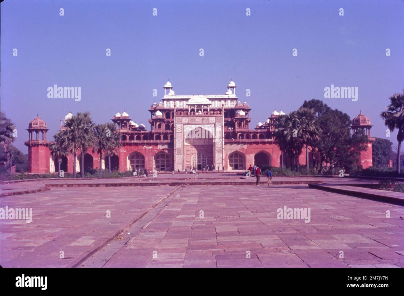 Humayun's tomb is the tomb of the Mughal Emperor Humayun in Delhi ...