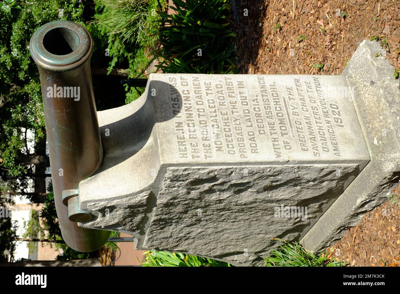 Madison Square Canon, Savannah, Georgia Stock Photo - Alamy