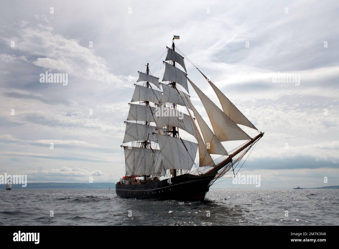 Roald amundsen tall ship hi-res stock photography and images - Alamy