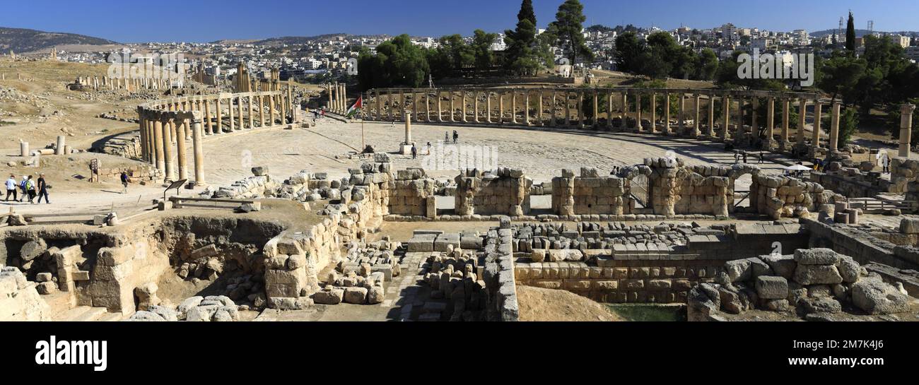 Sanctuary of zeus olympios hi-res stock photography and images - Alamy