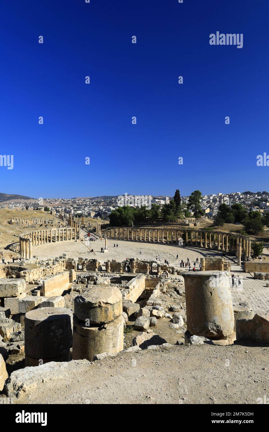 View over the Colonnaded Oval Plaza in Jerash city, Jordan, Middle East ...
