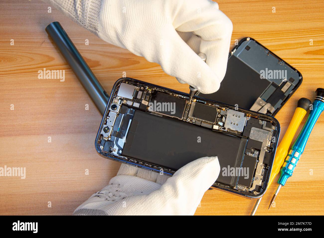 Telephone technician hi-res stock photography and images - Alamy