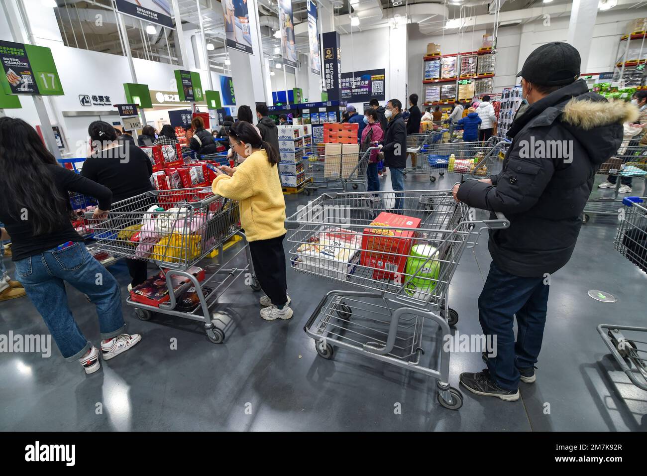 Sams supermarket hi-res stock photography and images - Alamy