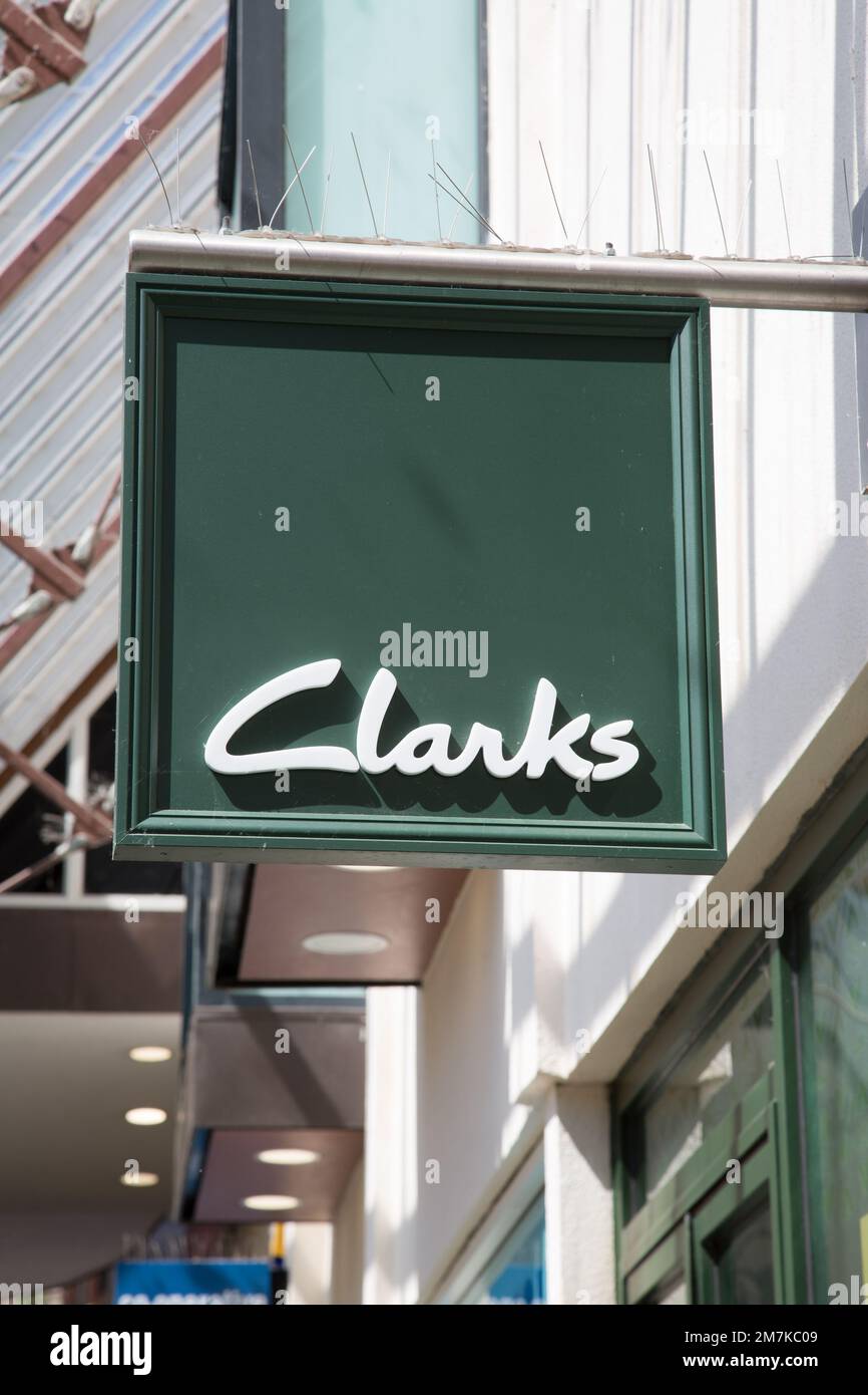 Clarks shoe shop logo hi-res stock photography and images - Alamy
