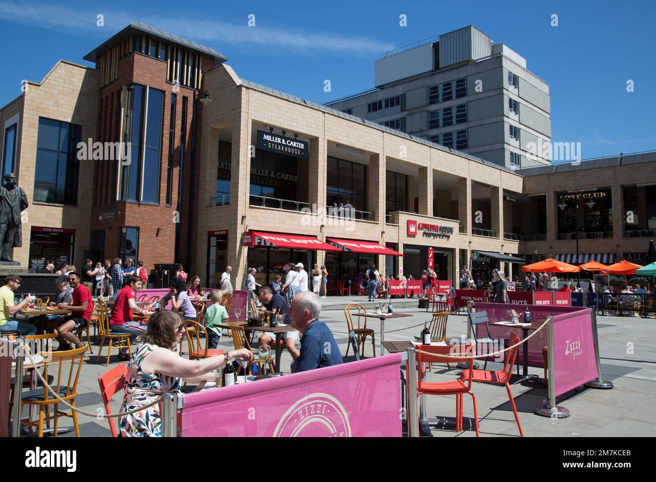 Cathedral Square, Worcester Stock Photo - Alamy