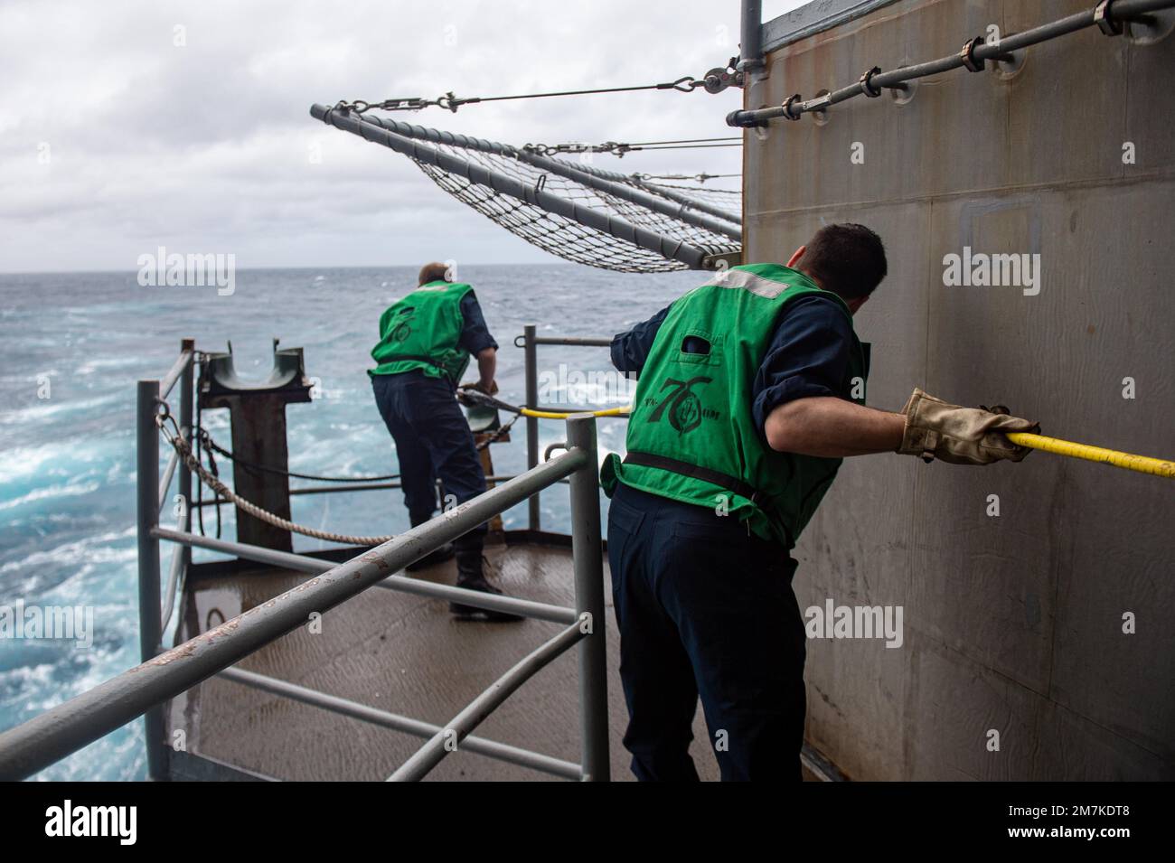 220510-N-SI601-1106 Pacific Ocean (May 10, 2022) Sailors test the ...