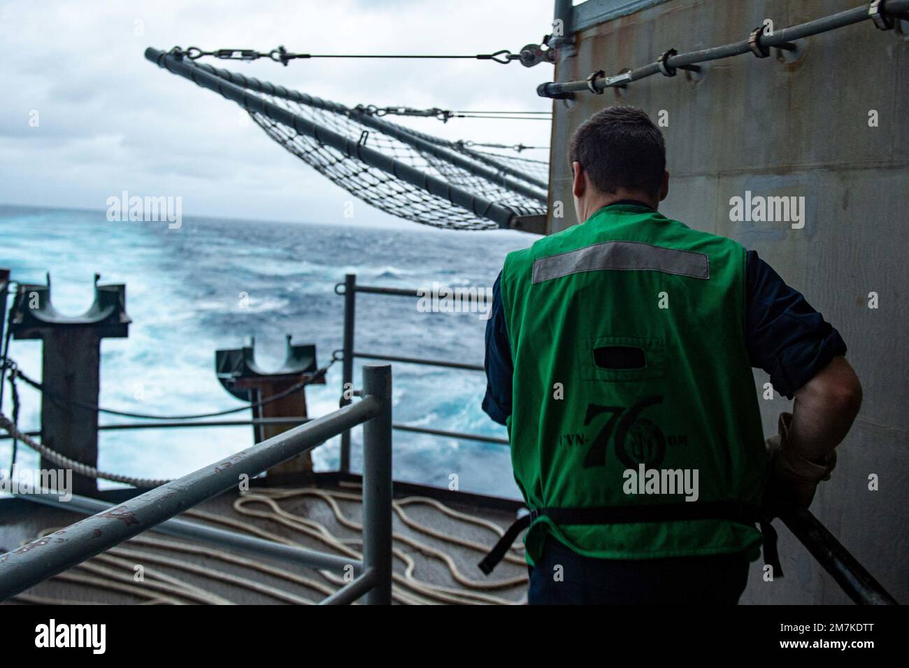 220510-N-SI601-1044 PACIFIC OCEAN (May 10, 2022) Sonar Technician ...