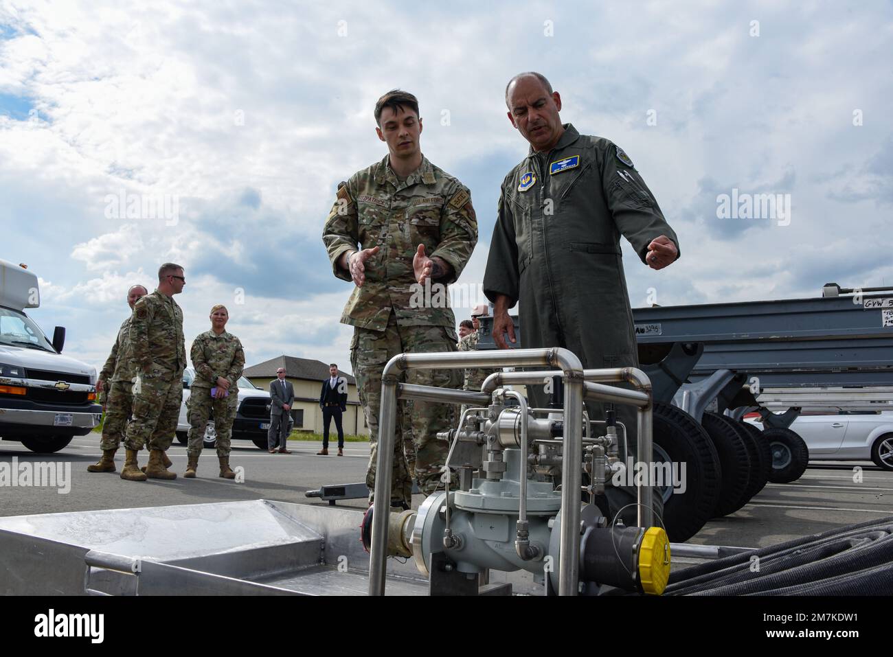 Tech enhanced logistics hi-res stock photography and images - Alamy