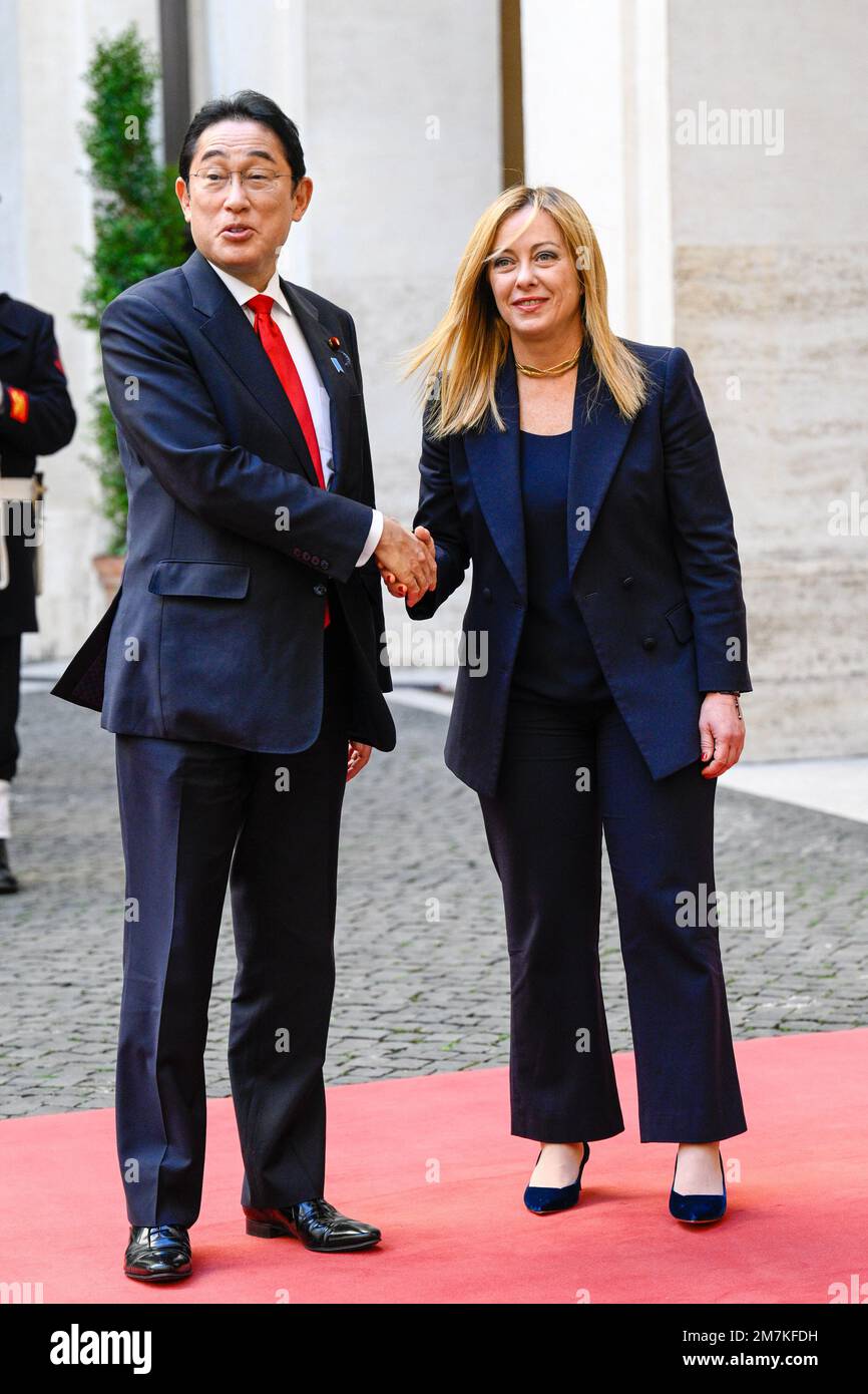 Italian Prime Minister Giorgia Melonimeets the Prime Minister of Japan ...