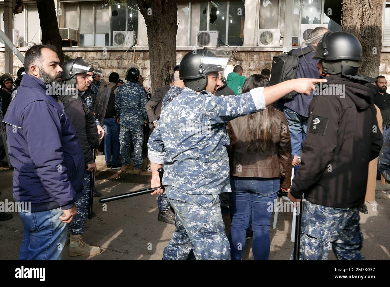 Beirut, Lebanon. 10th Jan, 2023. Clashes between the families of port ...