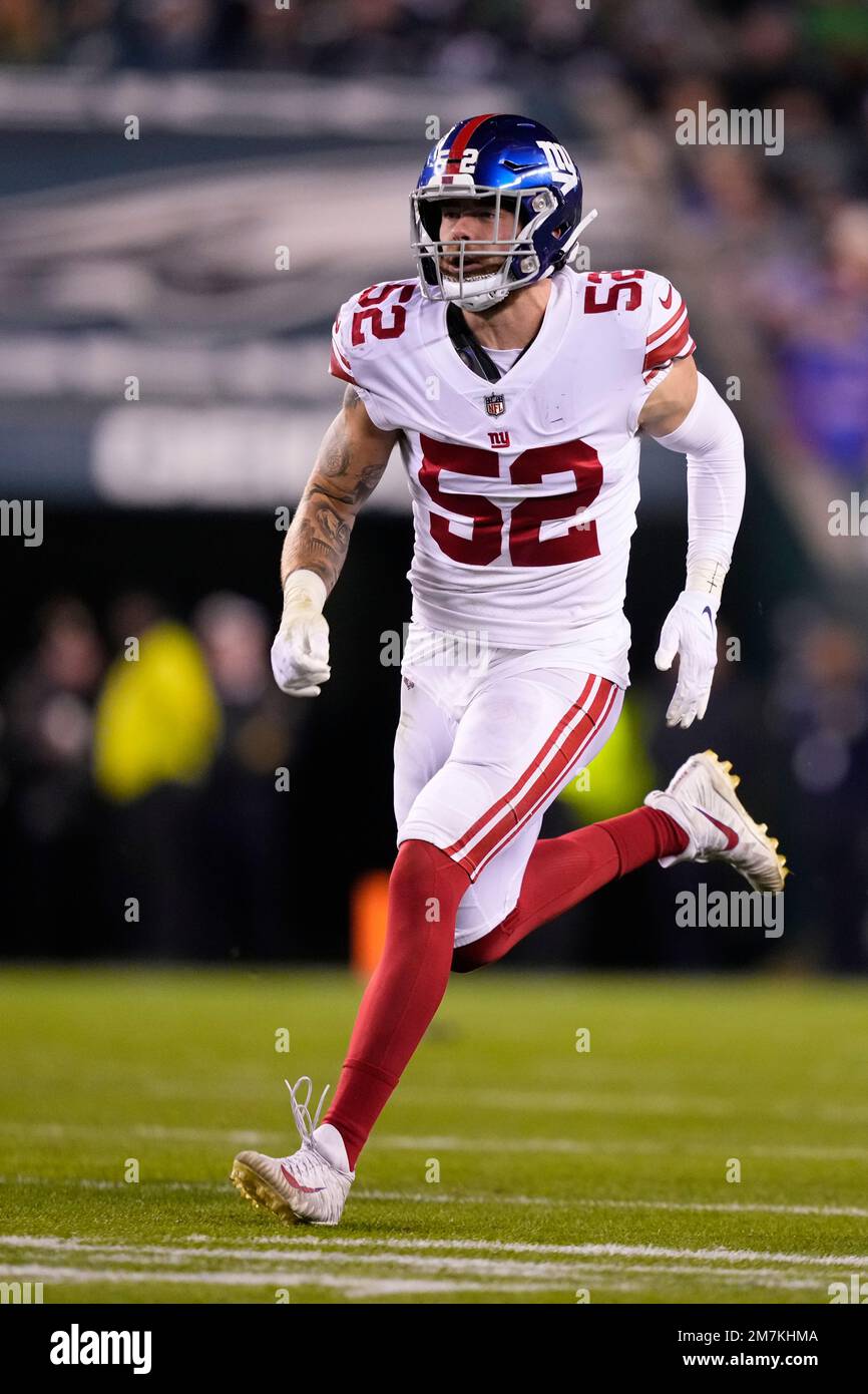 New York Giants' Carter Coughlin plays during an NFL football game ...