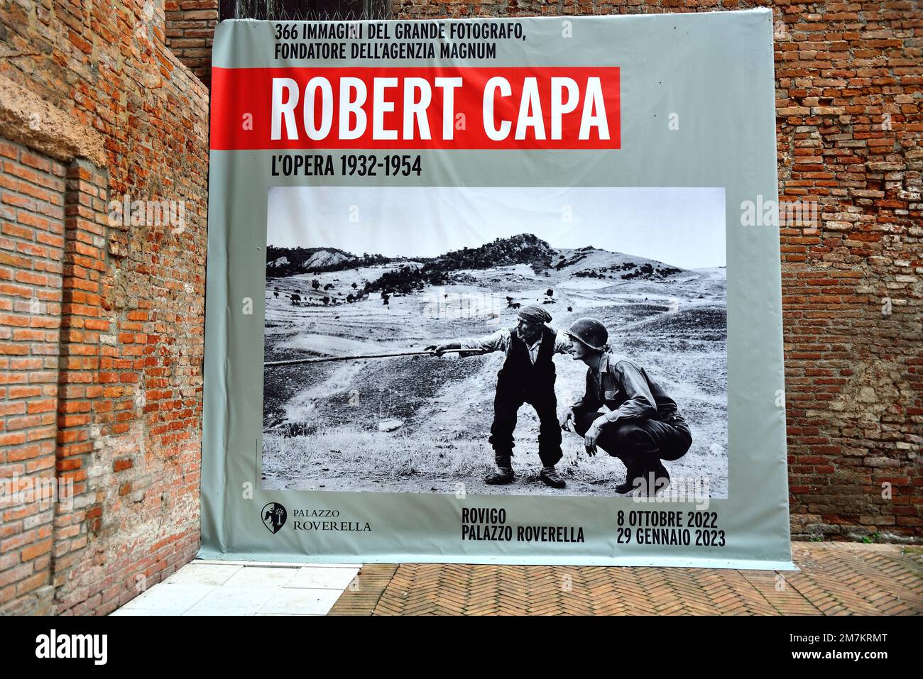Robert capa italy 1943 hi-res stock photography and images - Alamy