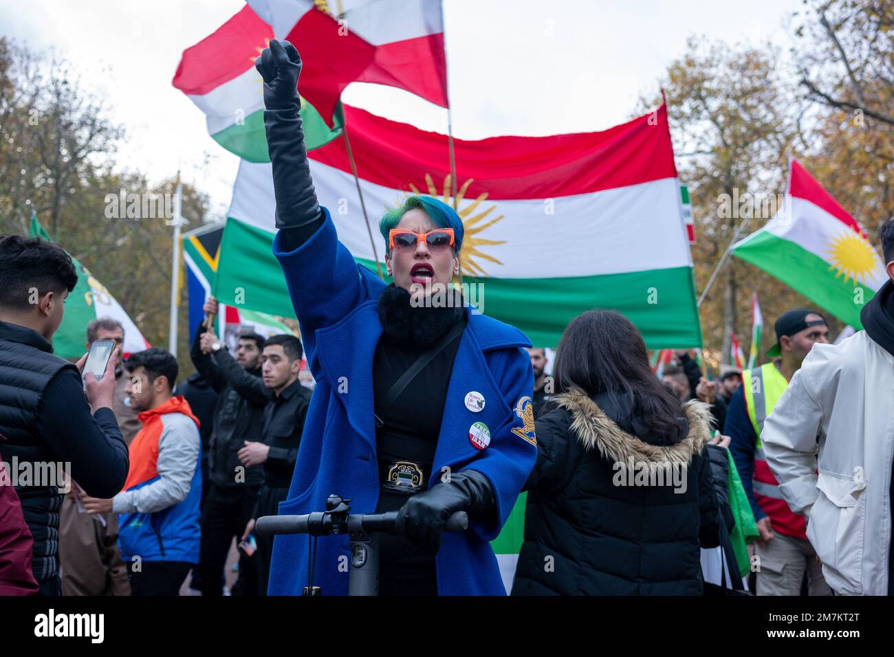 British Iranians protesting in London against the oppressive regime in ...
