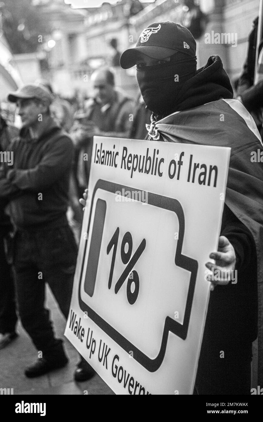 British Iranians protesting in London against the oppressive regime in ...