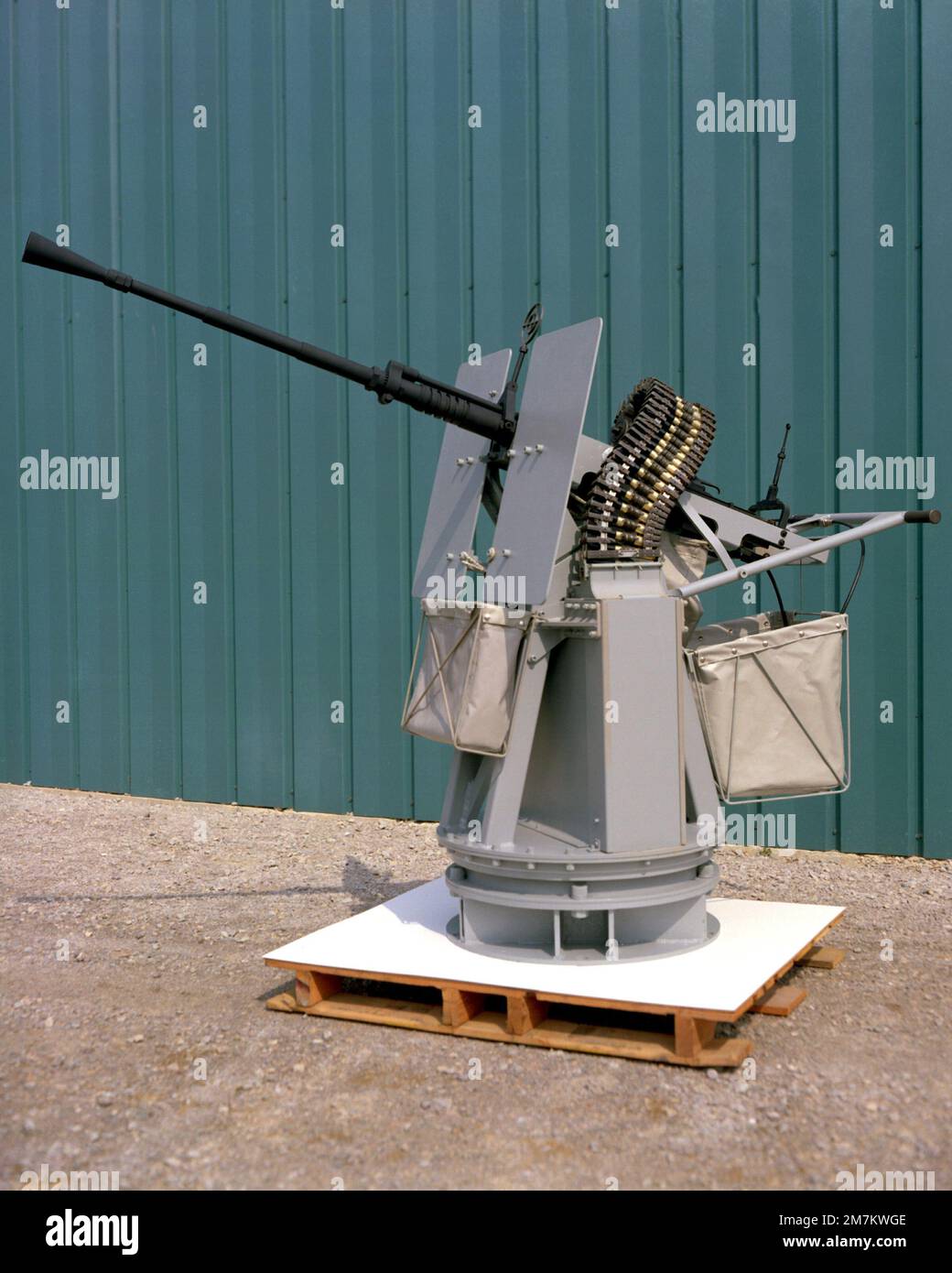 Mark 16 20mm machine gun hi-res stock photography and images - Alamy